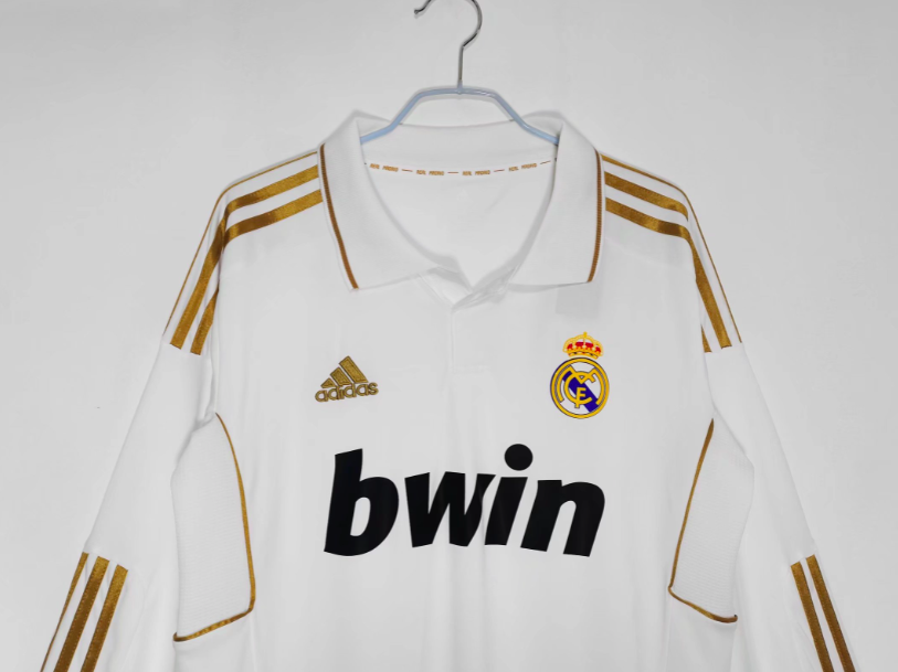 Real Madrid Home 2011/2012 LS - The Football Kit Gods