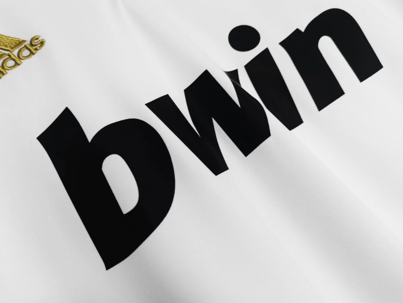 Real Madrid Home 2011/2012 LS - The Football Kit Gods