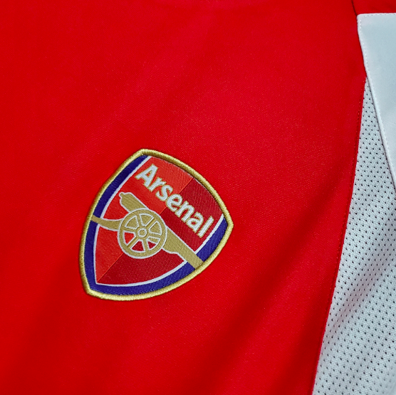 Arsenal Home 2002/2004 - The Football Kit Gods